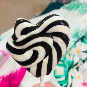 Black & White Love Heart Lollipops, Halloween Lollies, Candy Lollies ...