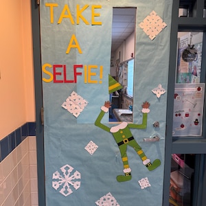 Elf Door Decor Kit || Christmas Bulletin Boards Kit | Christmas ...