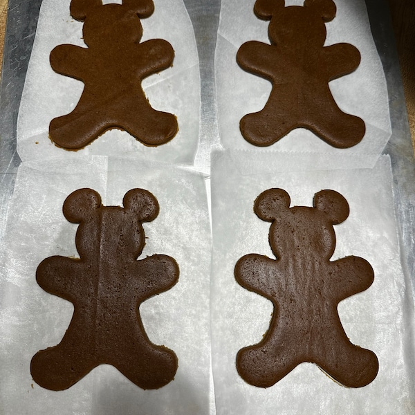 Mickey Mouse Gingerbread Man Cookie and Fondant Cutter - Etsy