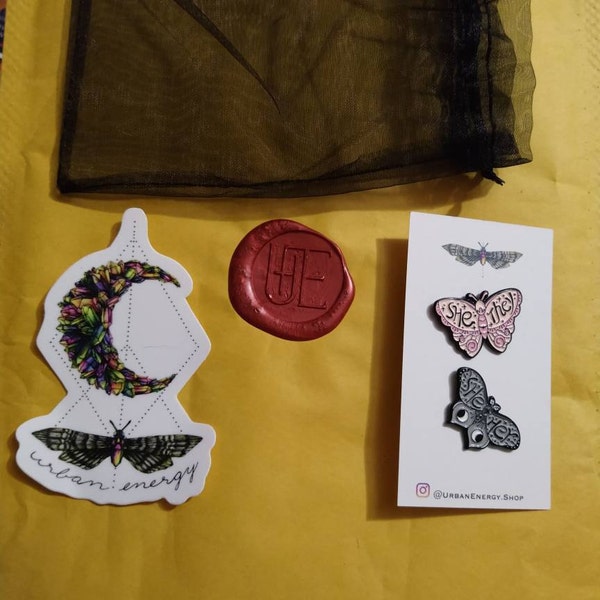 She/her Pronouns Moth Enamel Pin, Pronoun Lapel, Lanyard Pin, Purse ...