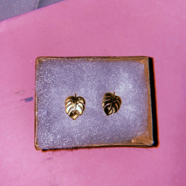 Sweet Monstera Stud Earrings - Cute Monstera Leaf Studs - Etsy