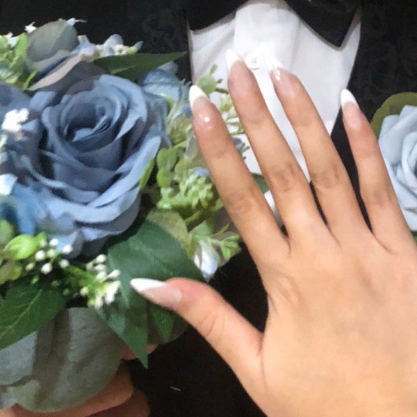 Navy Blue and White Bridal Bouquet, Navy Blue and White Wedding Flowers ...