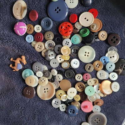Beautiful Vintage 1940s Mother of Pearl Shell MOP Sewing Buttons Just ...