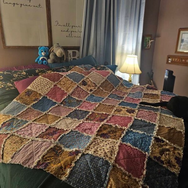 Bellflower Large Rag Quilt Throw - Blues, Navy, Taupe, White - Etsy