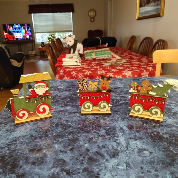 Standing Christmas Train, Christmas Train for Shelf Mantel Tier Tray ...