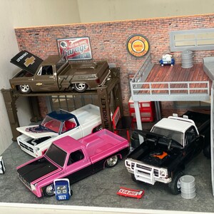 Scale 1:43 Two-floor Car Garage With Equipment Auto Service Car Model ...