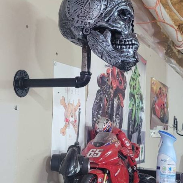 1 Skull With Long Teeth, Motorcycle Helmet Stand Skull, Helmet Rack ...