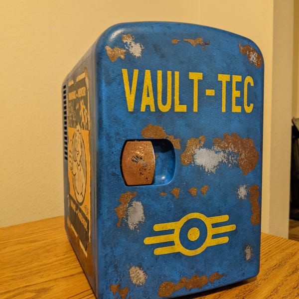 Vault-tec Inspired Mini Fridge - Etsy UK