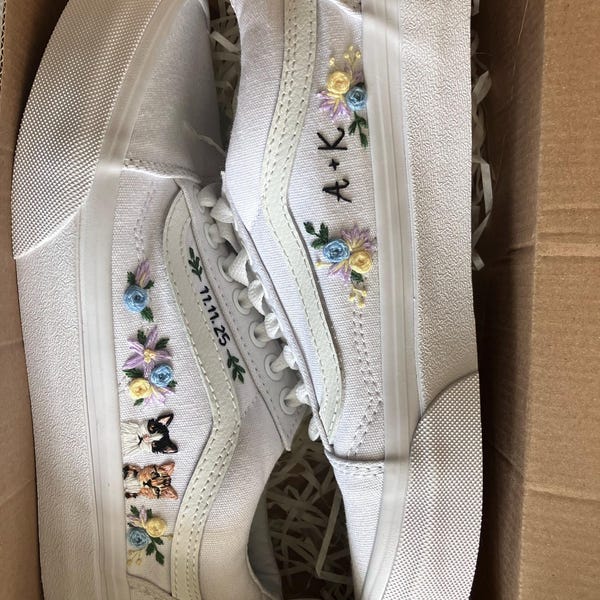 Embroidered Converse/ Converse Custom Constellation Embroidery ...