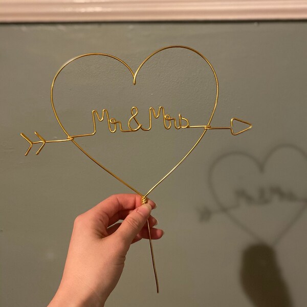 Rustic Cake Topper - Wire Cake Topper - Heart Mr and Mrs Cake Topper ...