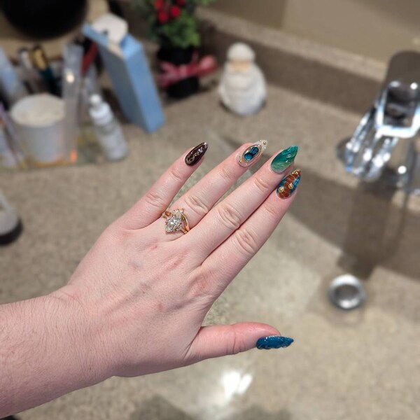 3D Sun Star Gothic Press on Nails Short Almond Nails/green Nails/gothic ...