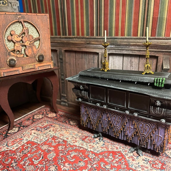 Haunted Mansion Ghost Tomb,crypt Fully Functional, Hidden Mickey Head ...