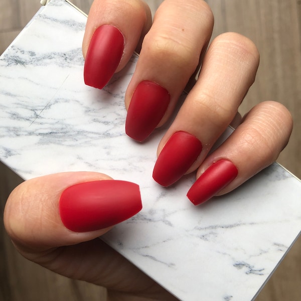 Short Coffin Press on Nails Matte Red | Short Press on Nails | Fake ...