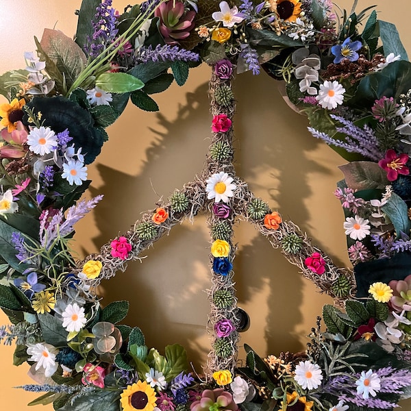 18" Wildflower and Greenery Peace Sign - Etsy