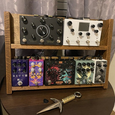 Vertical Desktop Pedalboard / Effects Pedal Stand / Guitar Pedals ...