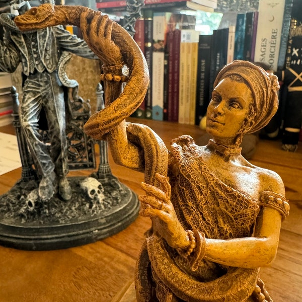 Marie Laveau, Voodoo Queen of New Orleans Statue, Hand Painted Resin ...
