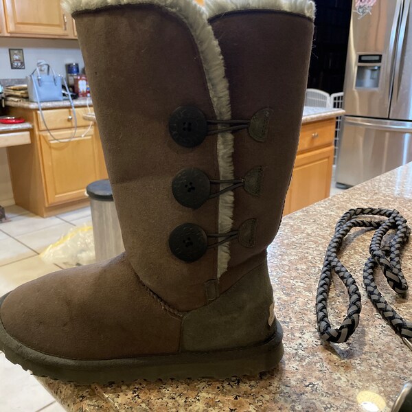 SIX (6) UGG Replacement Buttons Natural Sand 3cm. Adult Wooden Boots Ugh Uggs Spare Extra Bailey ...