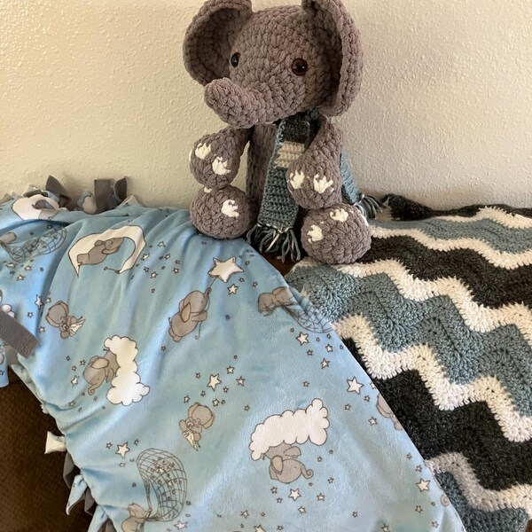 SAFARI BABIES MINKY - Shannon Cuddle Minky Safari Babies Minky Jungle ...