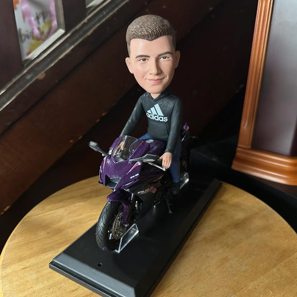 Custom Bobblehead on Motorcycle, Custom Racing Motorcycle Bobblehead ...