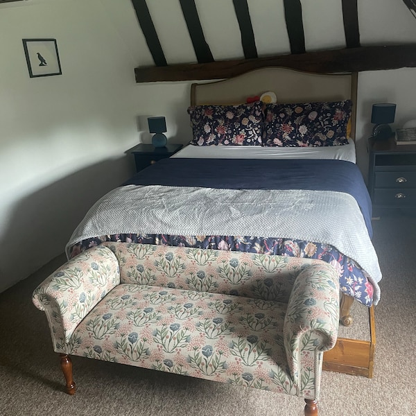 I'M NEW!! Occasional Small Sofa, Bench, Seat Covered in a Printed Blue ...