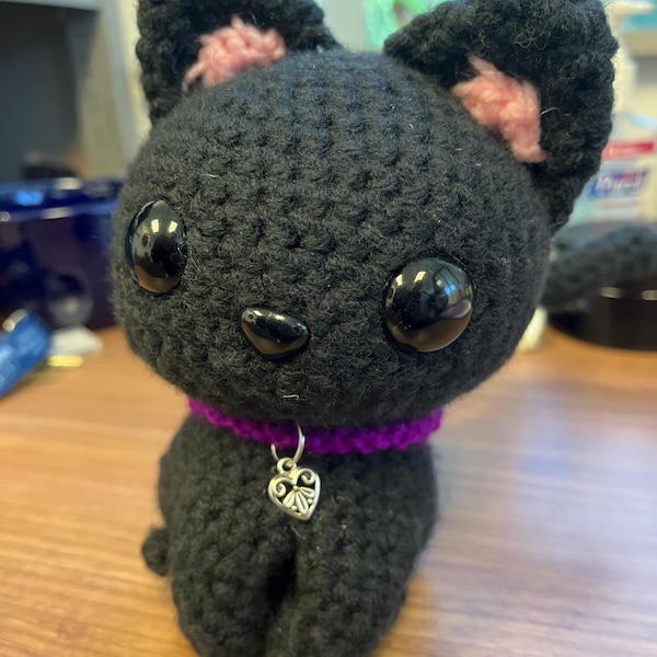 Small Crochet Geode, Pretend Rock, Crochet Beaded Geode - Etsy