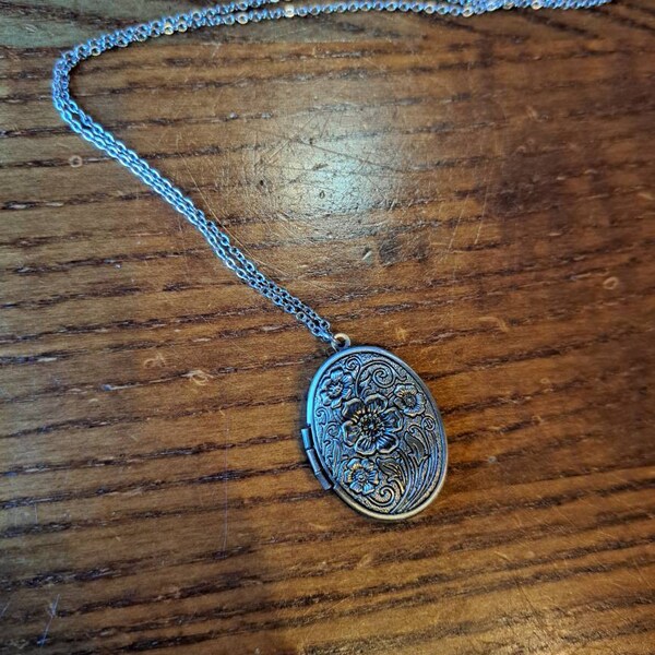 Antique Oval Locket, Silver Oval Locket Embossed Flower Design, Vintage ...