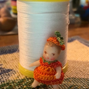 Dollhouse Miniature Maple Syrup Bottle Leaf Shaped Jar - Etsy