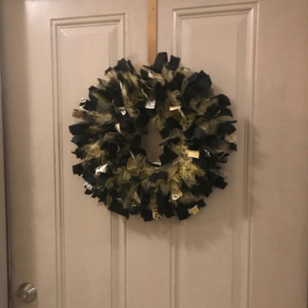 Aqua Puff DIY Deco Mesh Wreath Base Using the Bubble Method, Ready for ...