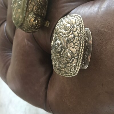 Vintage Stratton Compact With Madonna and Child Centerpiece, Stratton ...