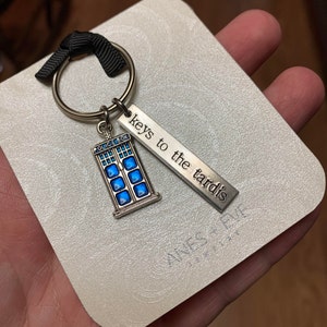 Personalised Keys to the Tardis Keychain, Doctor Who Keyring, Police ...