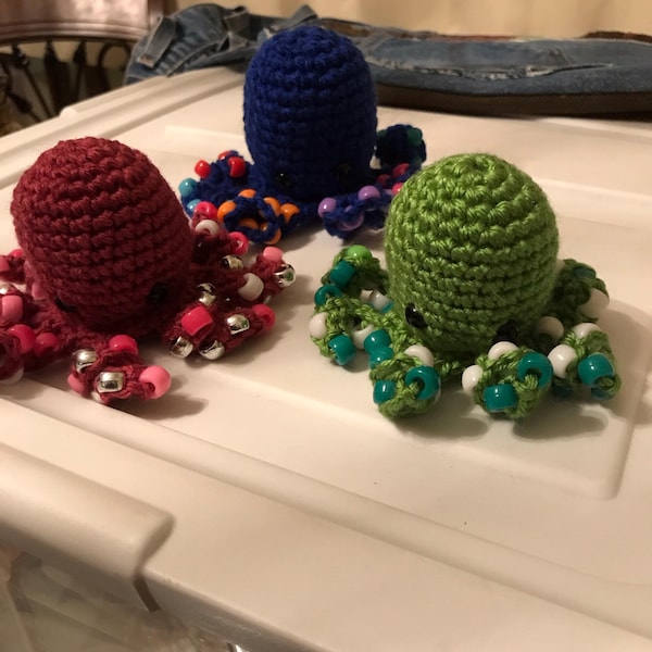 Crochet Your Own Fidget Octopus Pattern – Perfect for Anxiety & Focus ...