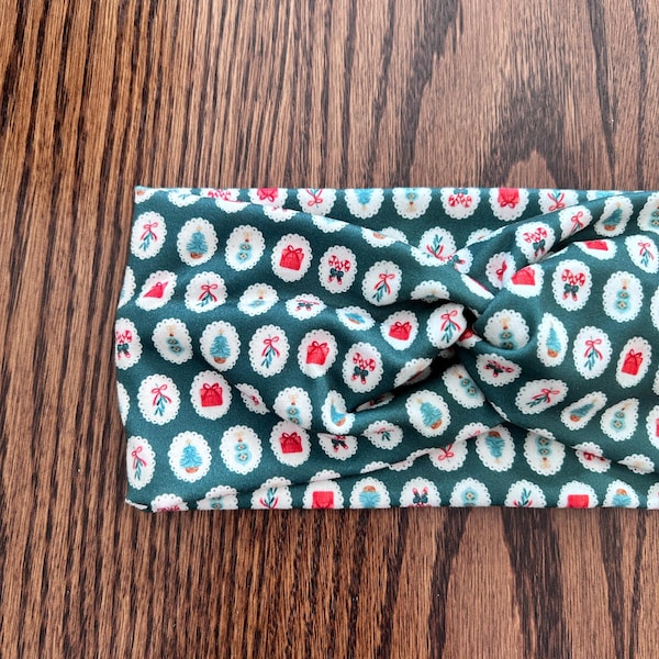 Light Pink Watercolor Bow Trellis Seamless Repeating Pattern, Pink Bow ...