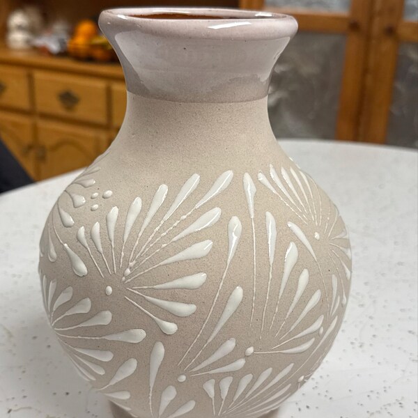 Mexican Pink Talavera Flower Vase. Flower Vase, Hand Painted. Mexican ...