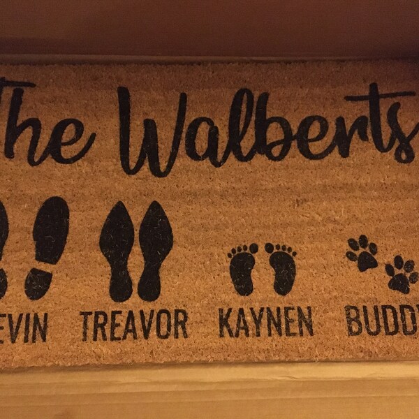Custom Footprint Family & Pet Name Doormat, Custom Door Mat, Pet Owner ...