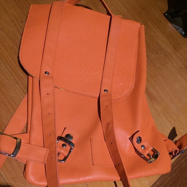 Dove Colored Leather Backpack Rucksack / in Stock / Laptop Bag ...