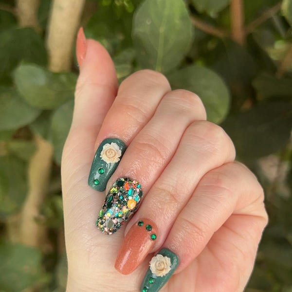 Rose Garden Dip Powder for Nails, Emerald Green and Rose Gold Glitter ...