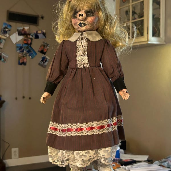 Creepy Doll Dark Disturbing Creeper Spooky Goth Art Haunt Spirit Scary ...