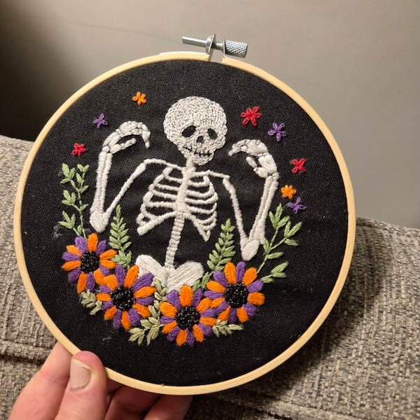 Floral Window Embroidery Pattern, Beginner Hand Embroidery, Beautiful ...