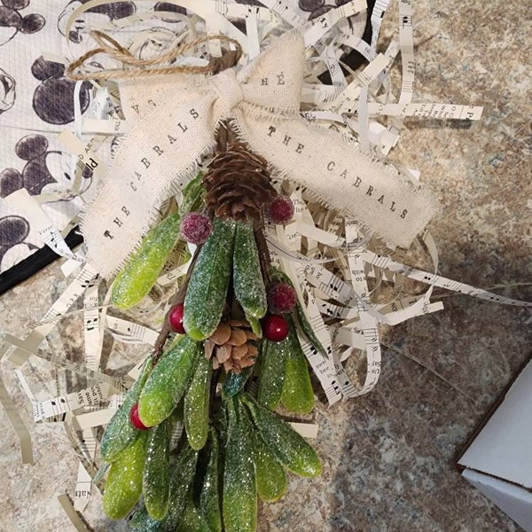 Rustic Christmas Mistletoe / Mistletoe, Christmas Party Decorations ...