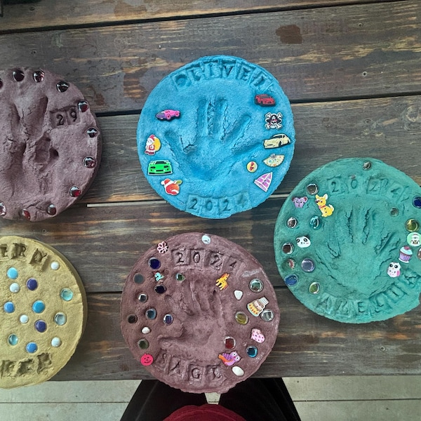 Outdoor Stepping Stone DIY Kit – Garden Cement Handprint Stone ...