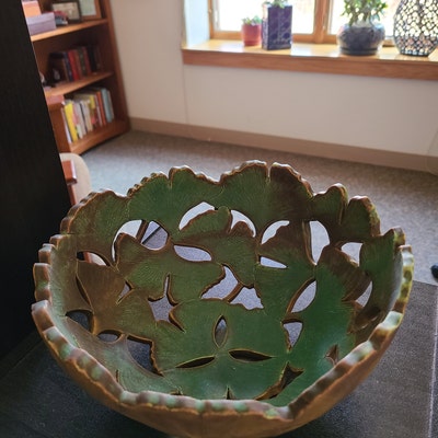 Felix 50s Style Pink Ceramic Rocket Light Sculpture. Perfect Gift for ...