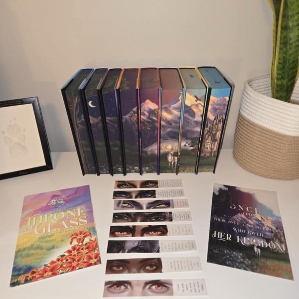 Throne of Glass Series by Sarah J. Maas - Throne of Glass, TOG Books ...