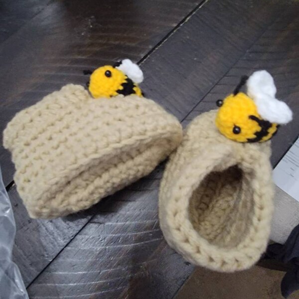 Handmade Crochet Baby Booties Frog. - Etsy Canada