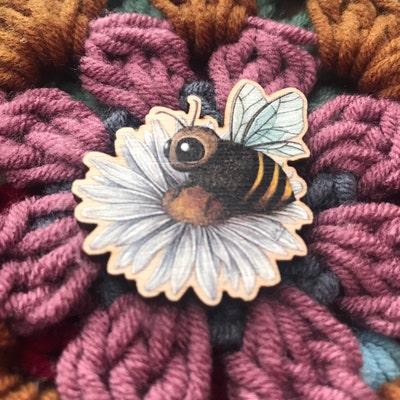 Wooden Pin Bee and Daisy Fantasy Pins Cute Pins Eco Friendly Pins - Etsy