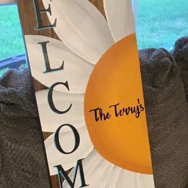 Custom Flower Welcome Sign, Choose Sunflower or Daisy, Porch Sign, Last ...