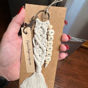 Macrame Flower Keychain With Name, Personalized Gifts, Mom Gift, Boho ...
