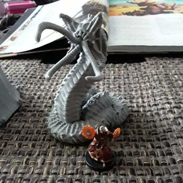 Giant Larvae Alpha Worm Monster Encounter Mini Miniature Figure ...