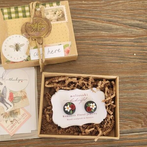 Floral Heart Photo Locket, Antique Vintage Necklace With Delicate ...