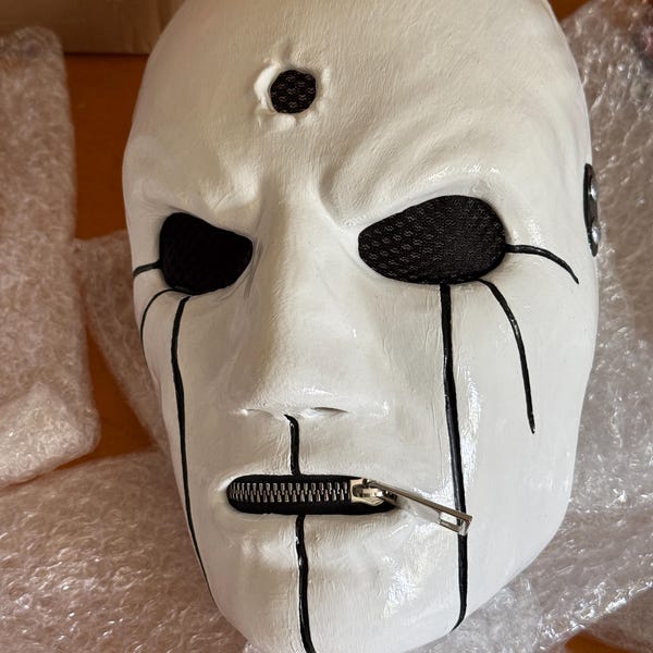Slipknot Sid Wilson Mask: Gold/pink Gas Mask, Metal Music Band - Etsy