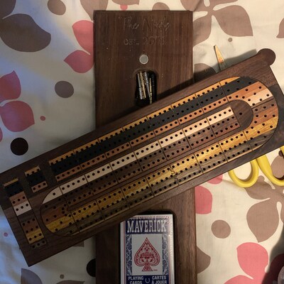 Lined Walnut Crib Board Cribbage Board skunk Lines card and Peg Storage ...